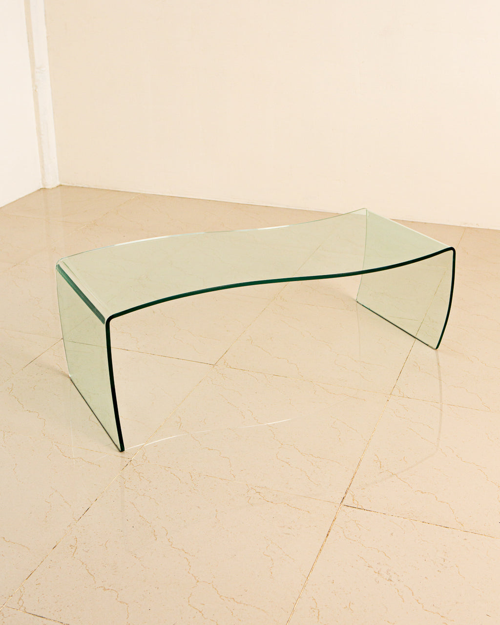 Table basse "Vague" en verre 90's – treaptyque